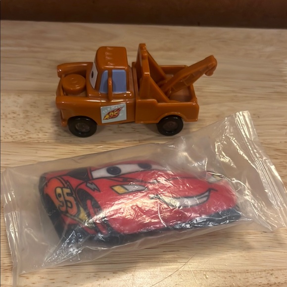Disney | Toys | Disney Cars Brown Tow Mater Lightning Mcqueen Toys ...